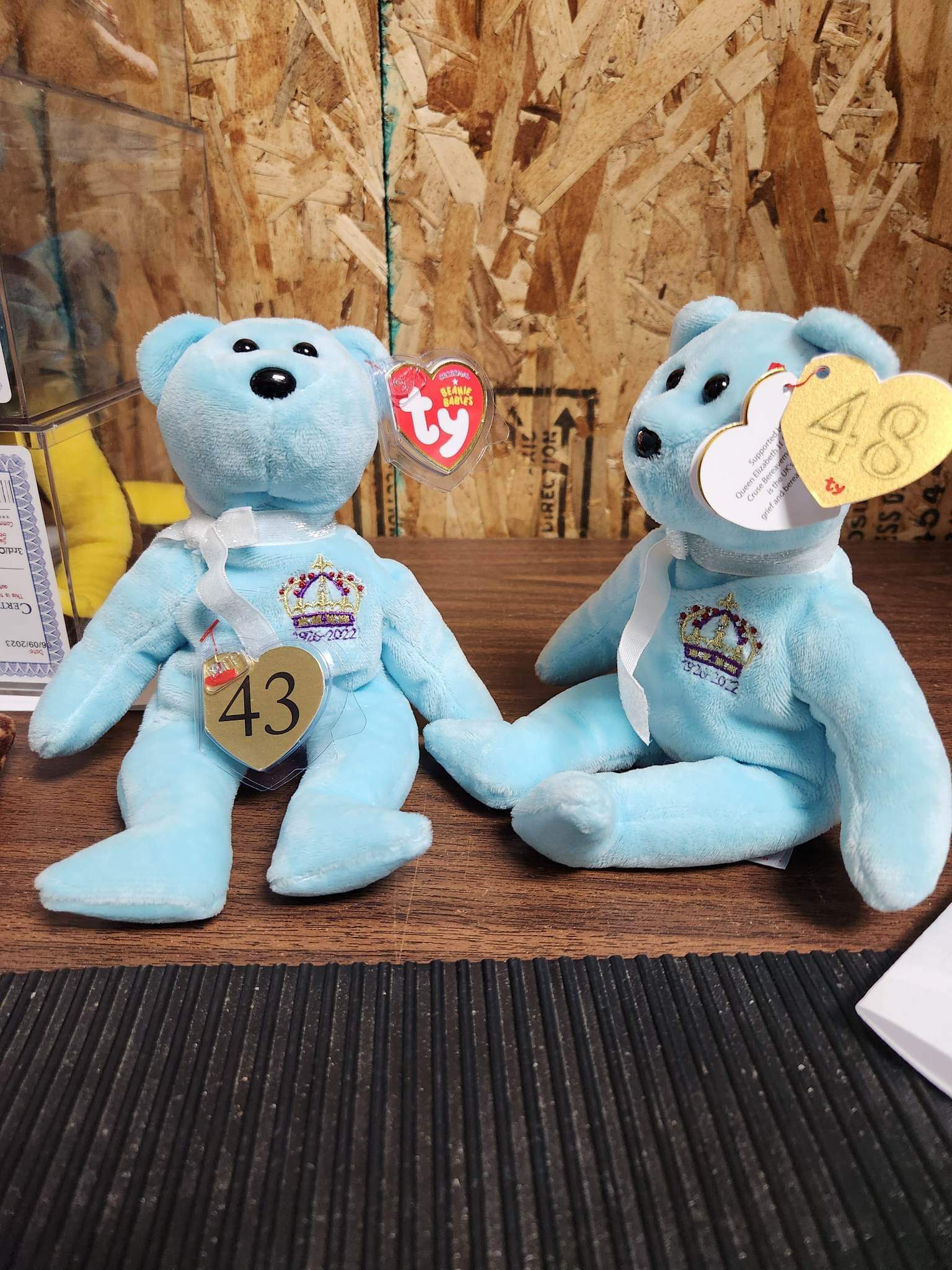 Ty Elizabeth Teddy: UK Gold Tag Version – Rarest Beans